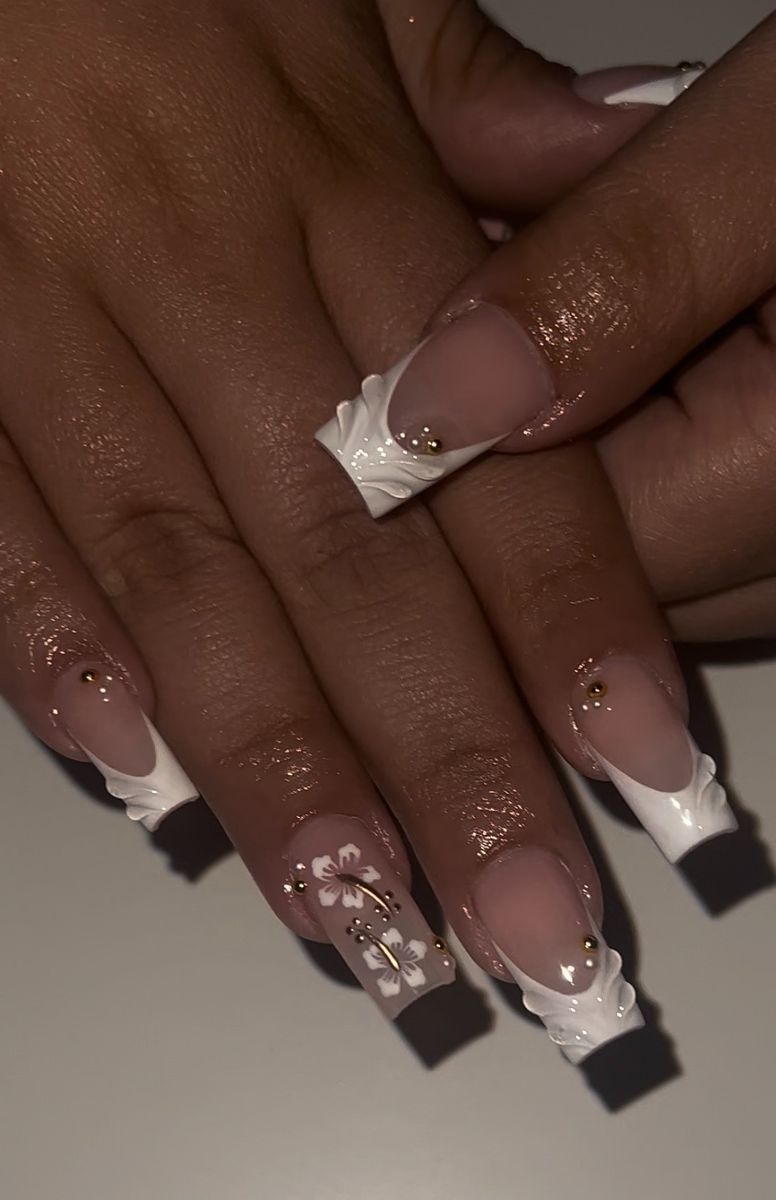 Goldie | Online Booking